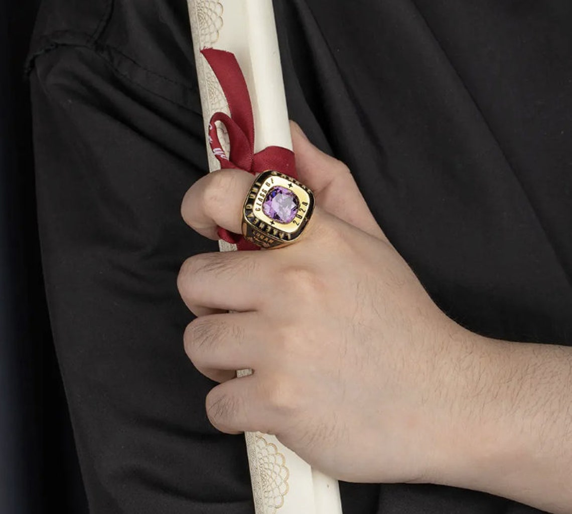 Personalized Class Ring for High School, College & University ...