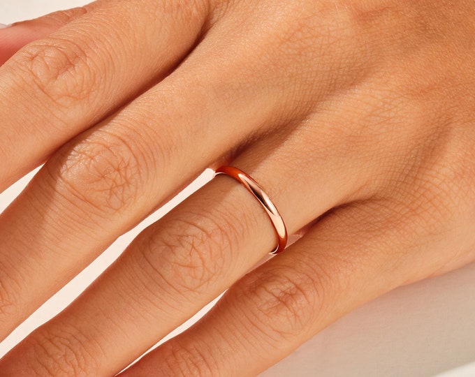 Rose Gold Ring, Solid 14k Rose Gold Stacking Ring, Delicate Fine Round ...