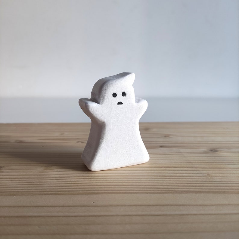 Handmade Wooden Ghost Family Toy Set, Halloween Pumpkin Figurine ...