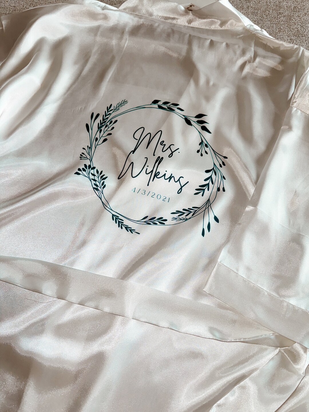 Personalized Bride Robe, Unique Bride Gift, Bridal Shower Gift, Wedding ...