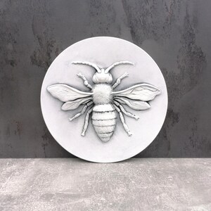 White and Black Honey Bee Plaster Decorative Round Tile/ Gypsum Bass ...