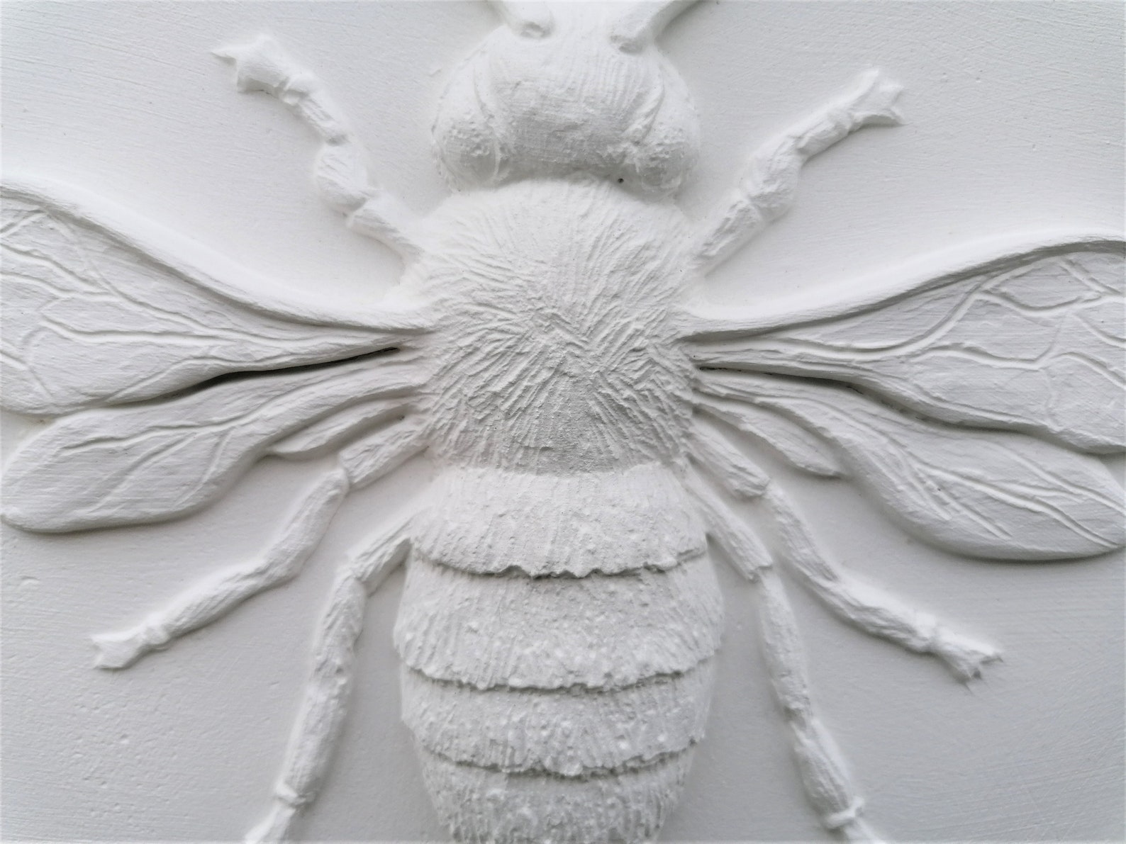 Honey Bee Plaster Decorative Round Tile/ Gypsum Bass Relief/ - Etsy