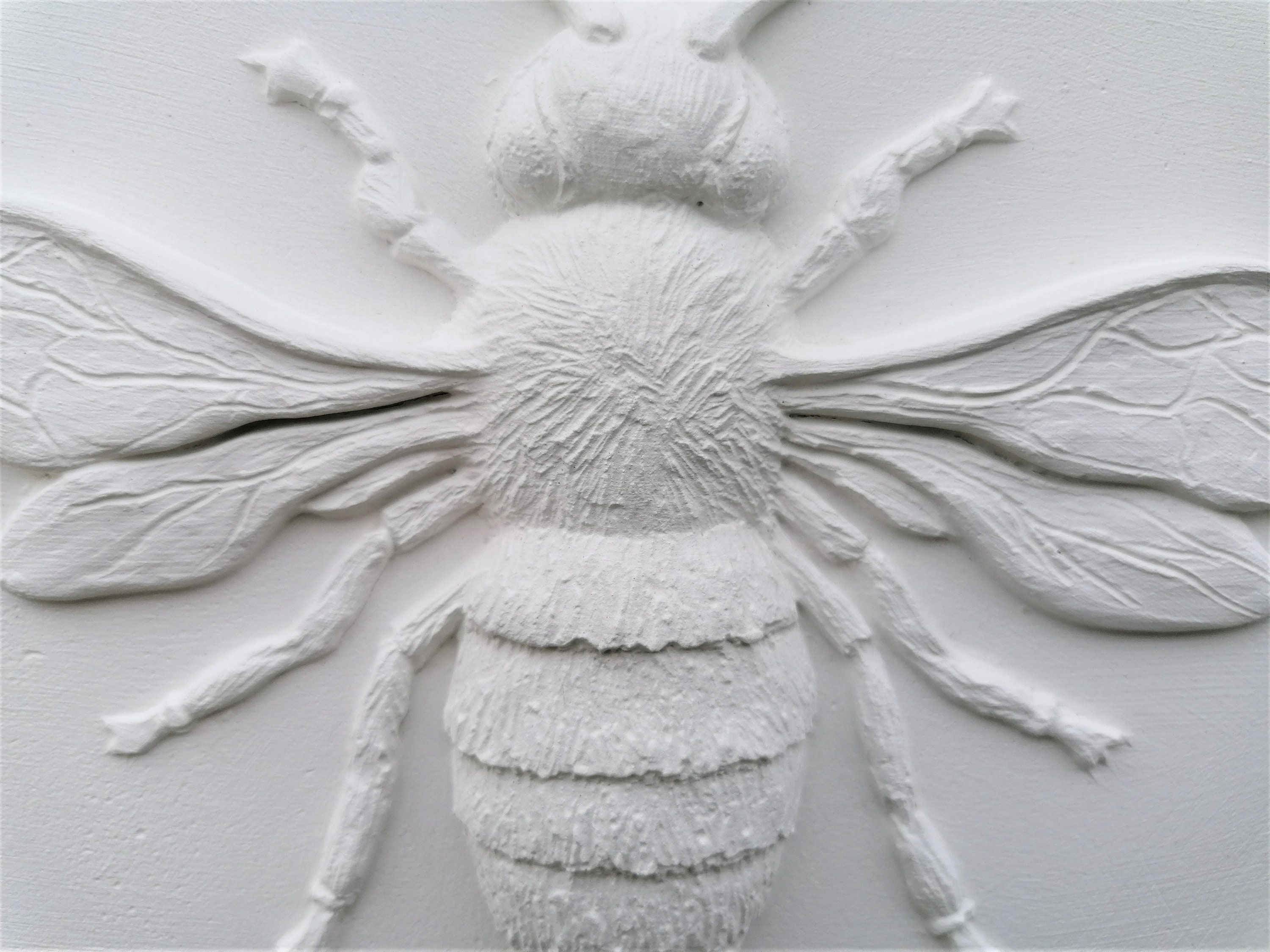 Honey Bee Plaster Decorative Round Tile/ Gypsum Bass Relief/ Relief ...