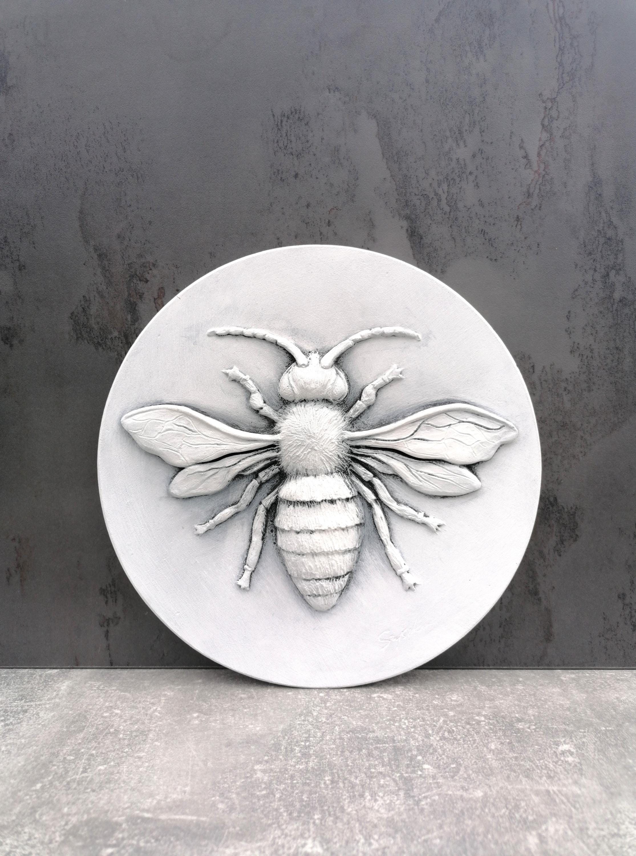 White and Black Honey Bee Plaster Decorative Round Tile/ Gypsum Bass ...