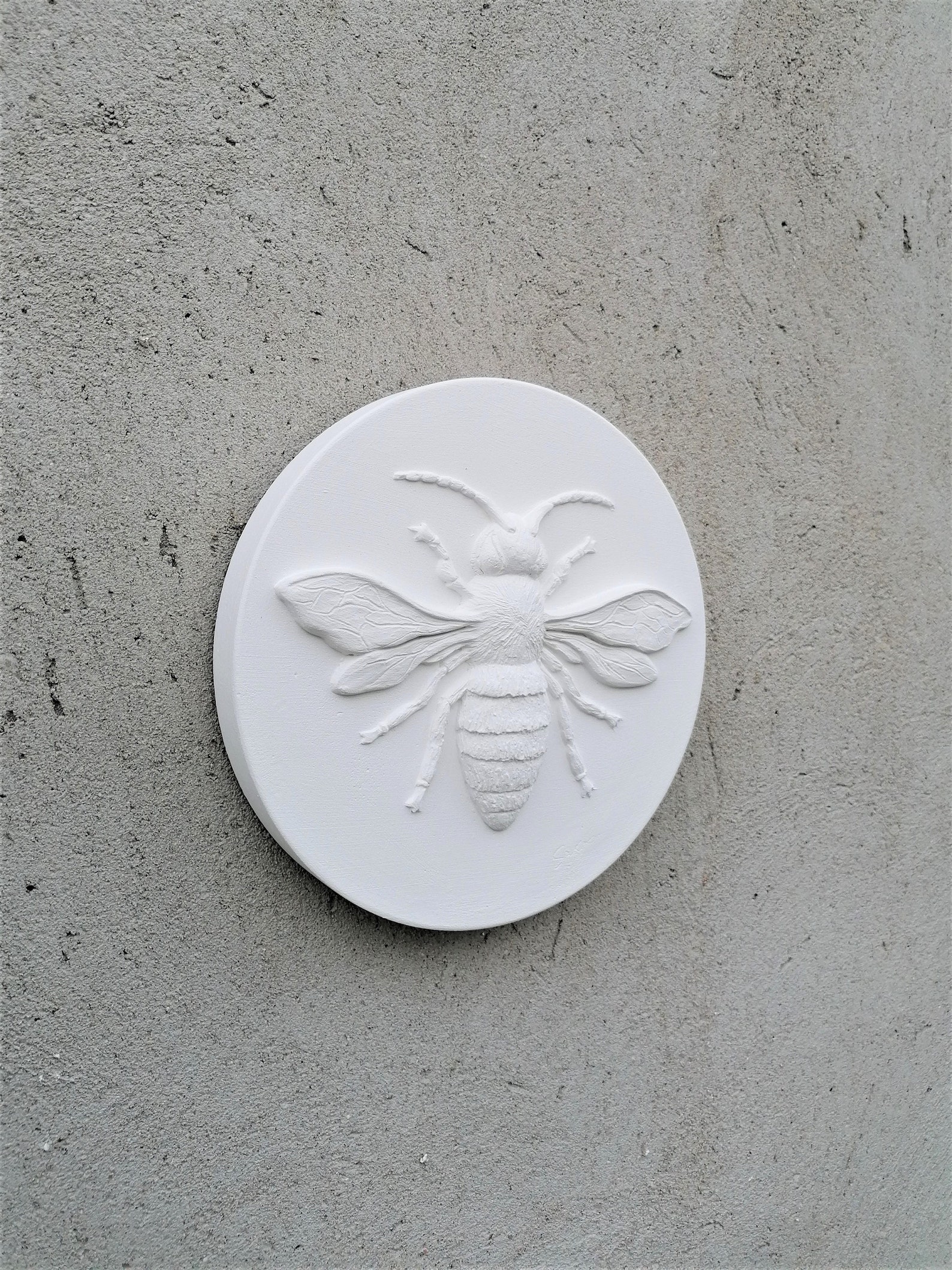 Honey Bee Plaster Decorative Round Tile/ Gypsum Bass Relief/ - Etsy