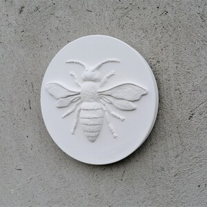 Honey Bee Plaster Decorative Round Tile/ Gypsum Bass Relief/ Relief ...