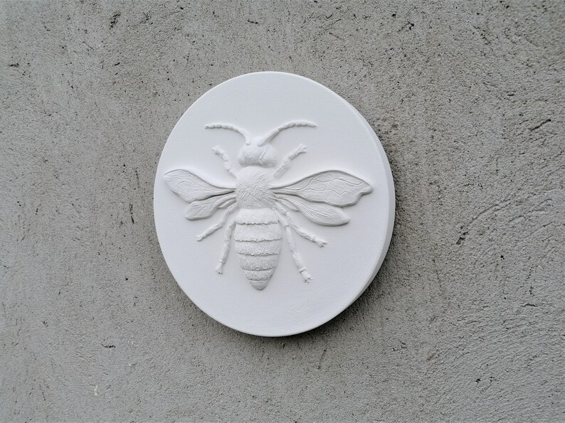 Honey Bee Plaster Decorative Round Tile/ Gypsum Bass Relief/ - Etsy