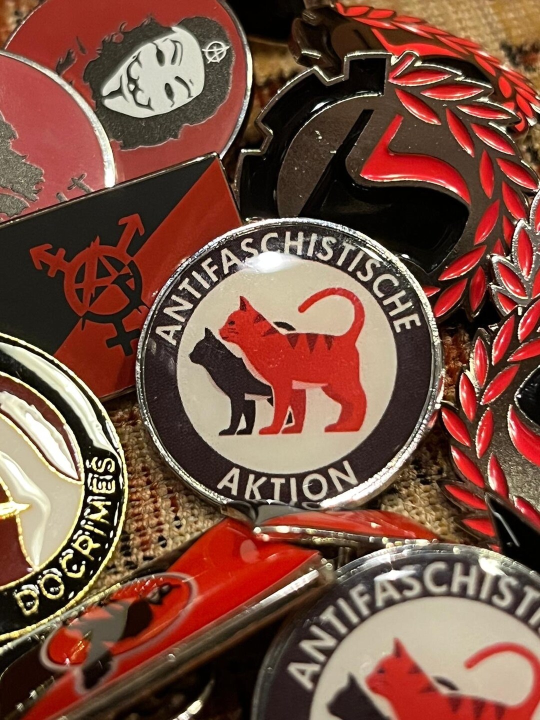 Anarchist Cat Pin Antfaschistische Aktion Anarchy Pin Antifascist Pin ...