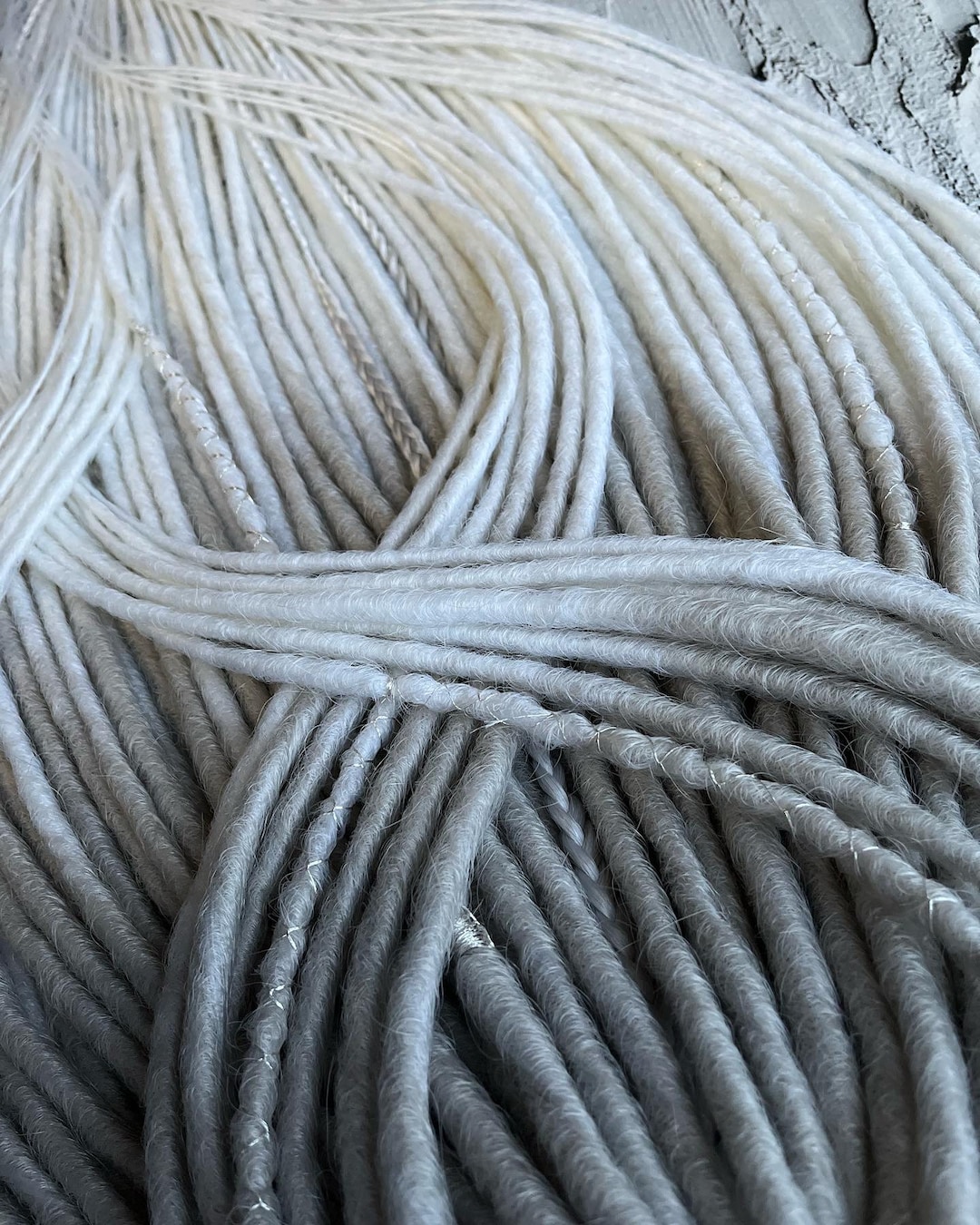 White Synthetic Dreadlocks and Silver Dreads With Smooth Dreadlocks DE ...