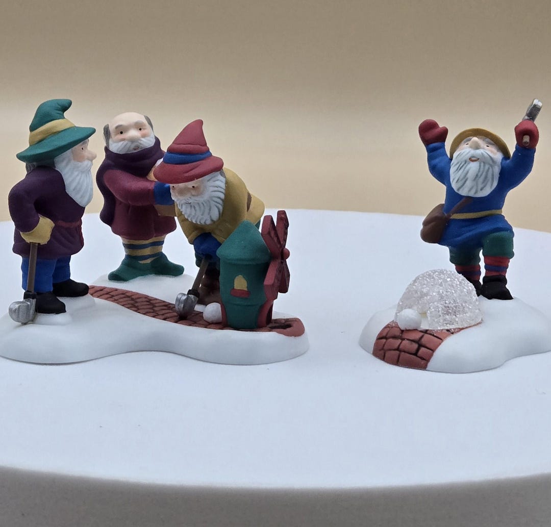 Department 56, Tee Time Elves, North Pole Series Accessory, Dept 56 ...