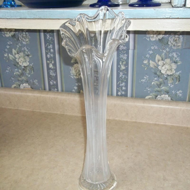 8 Trumpet Vases - Etsy