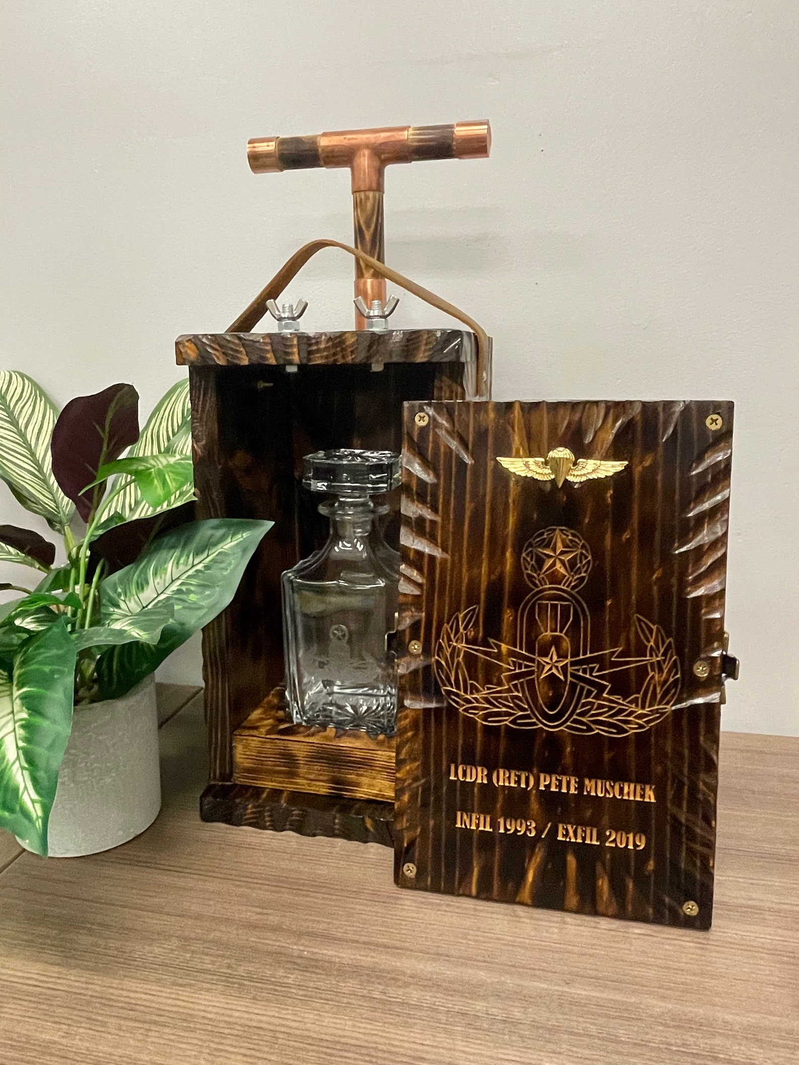 EOD Blasting Machine (custom Blaster Box With Built in Decanter) - Etsy