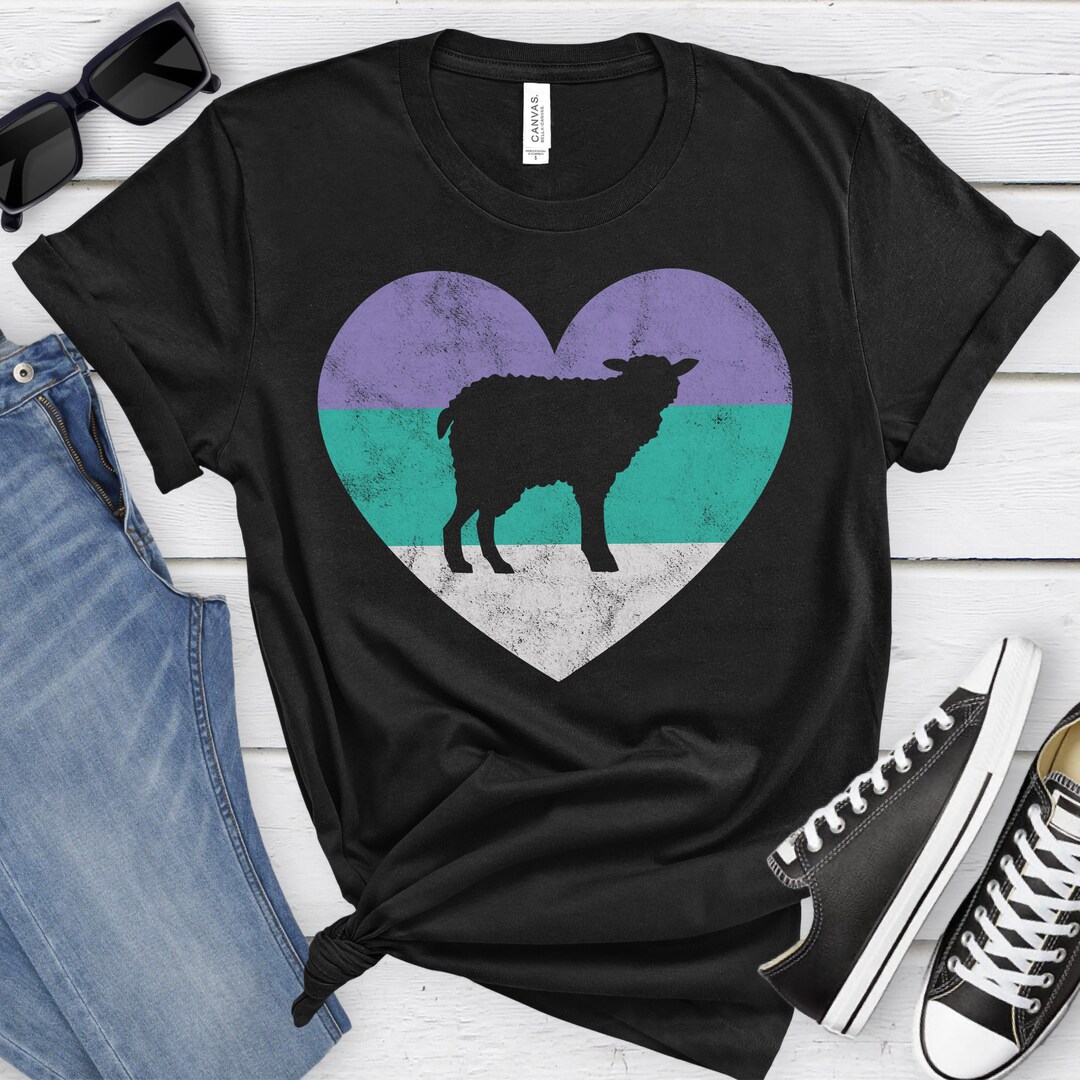 Sheep Shirt for Women and Girls, Cute Sheep T-shirt, Retro Vintage ...