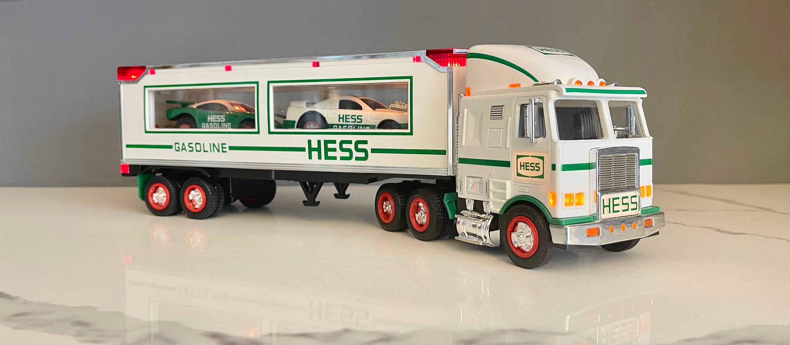Vintage 1997 Hess 18-wheeler Truck With Racers, Working Lights - Etsy