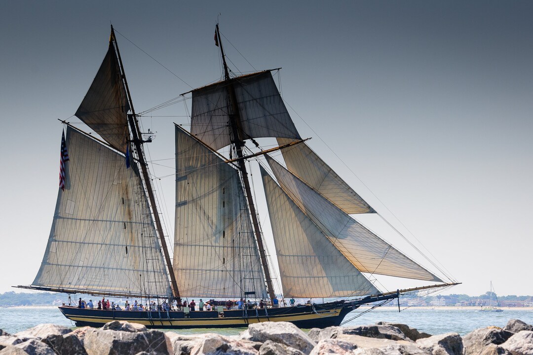 Tall Ships - Square Topsail Schooner - Etsy