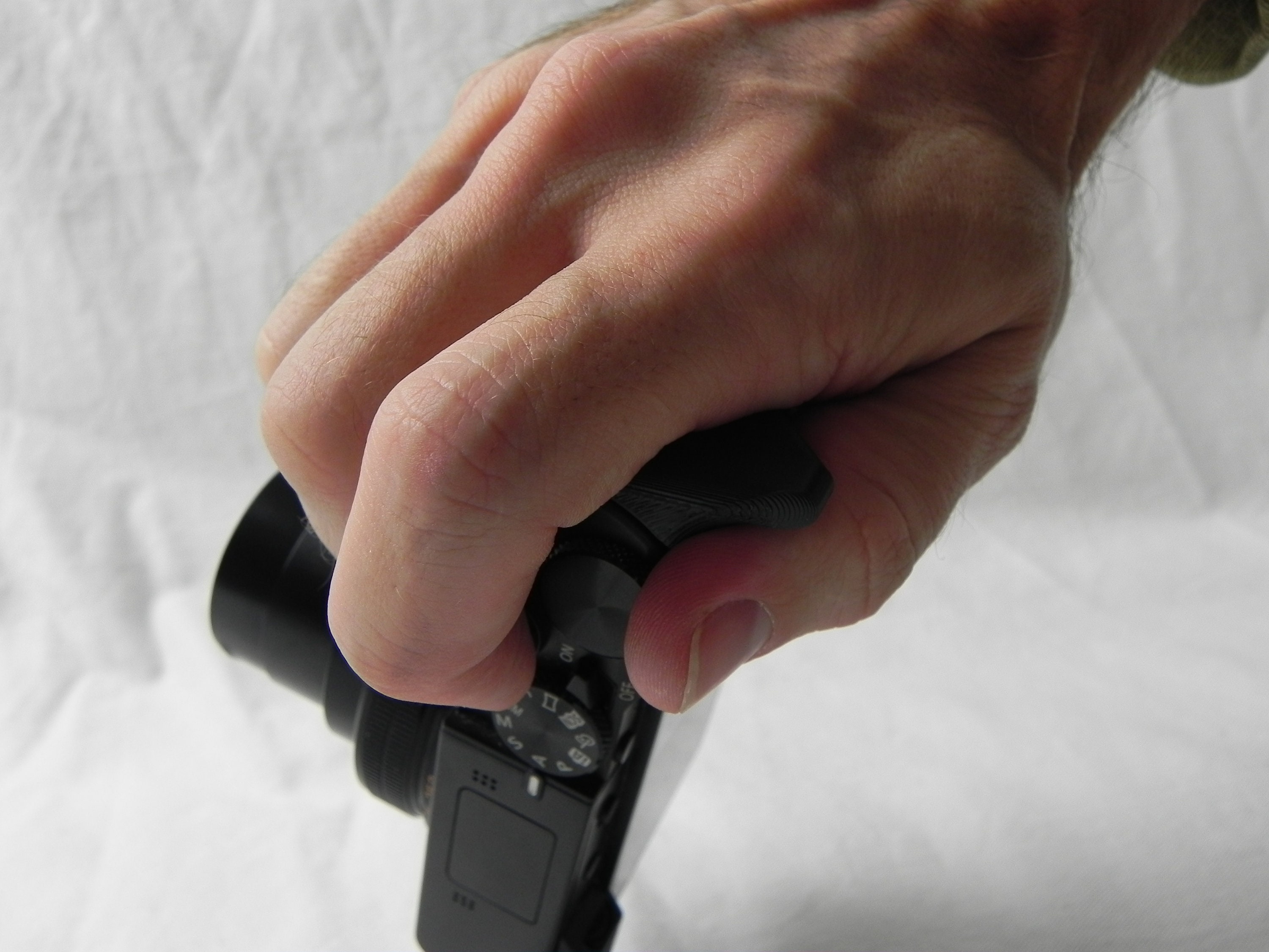 3D Printed Removable Hand Grip for Panasonic Lumix ZS100 Camera W ...