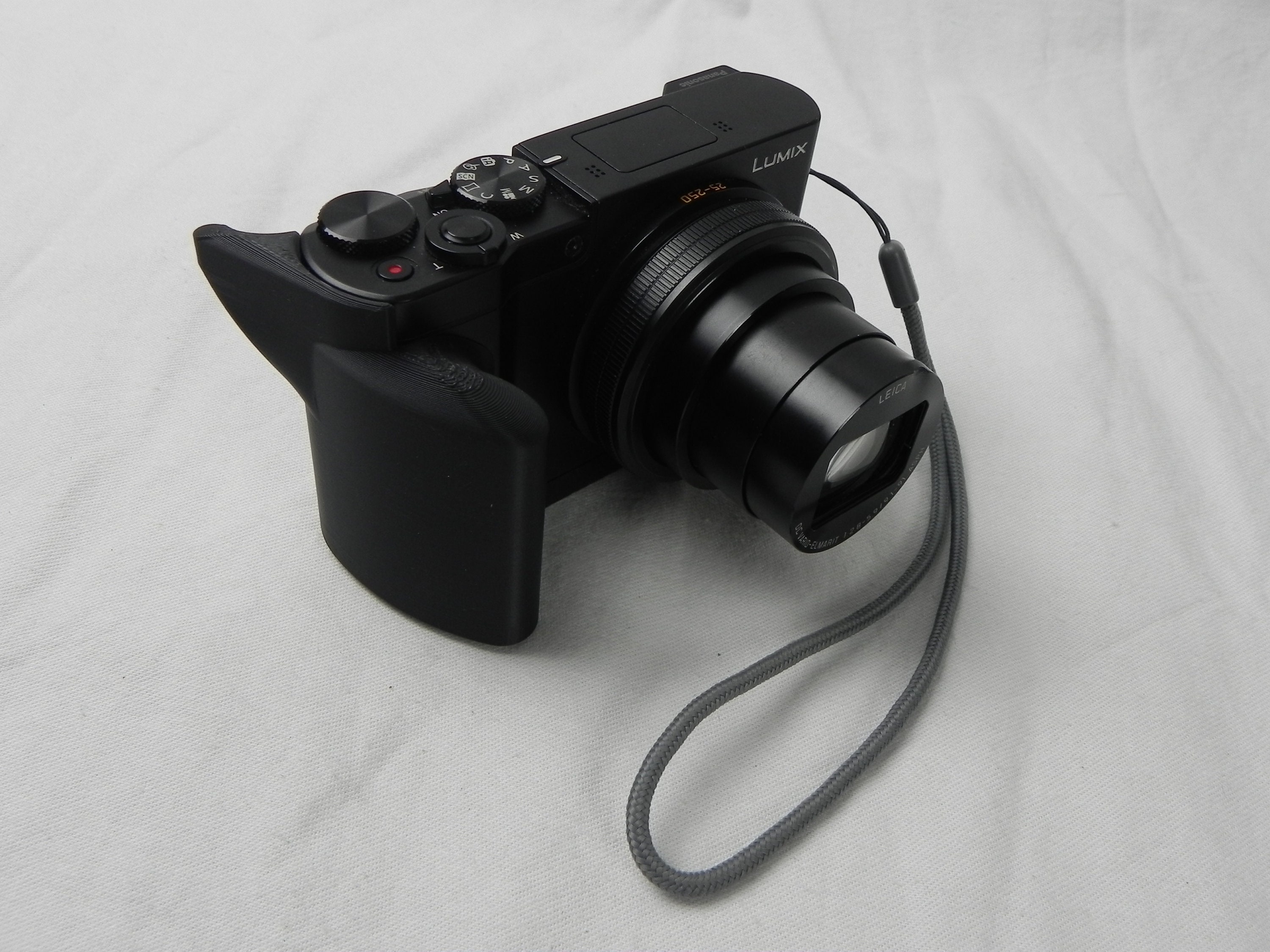3D Printed Removable Hand Grip for Panasonic Lumix ZS100 Camera W ...