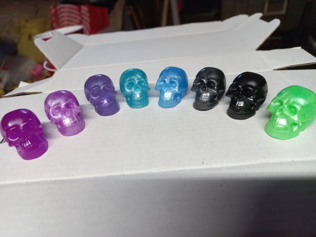 Small Resin Skull Figure - Etsy