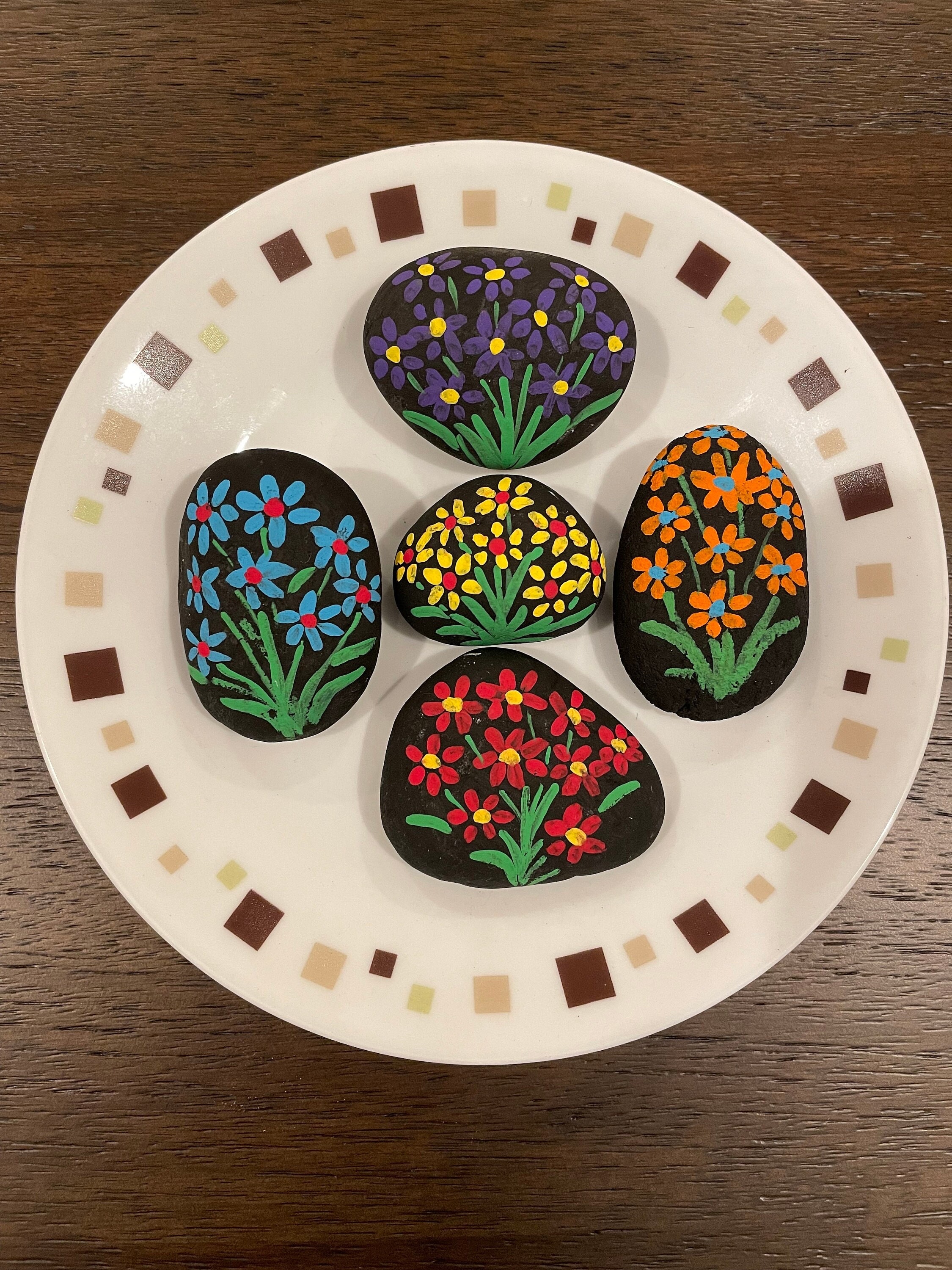 Flower Painted Rocks - Etsy