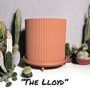 The Lloyd by Hendricks Design Planter With Legs - Etsy