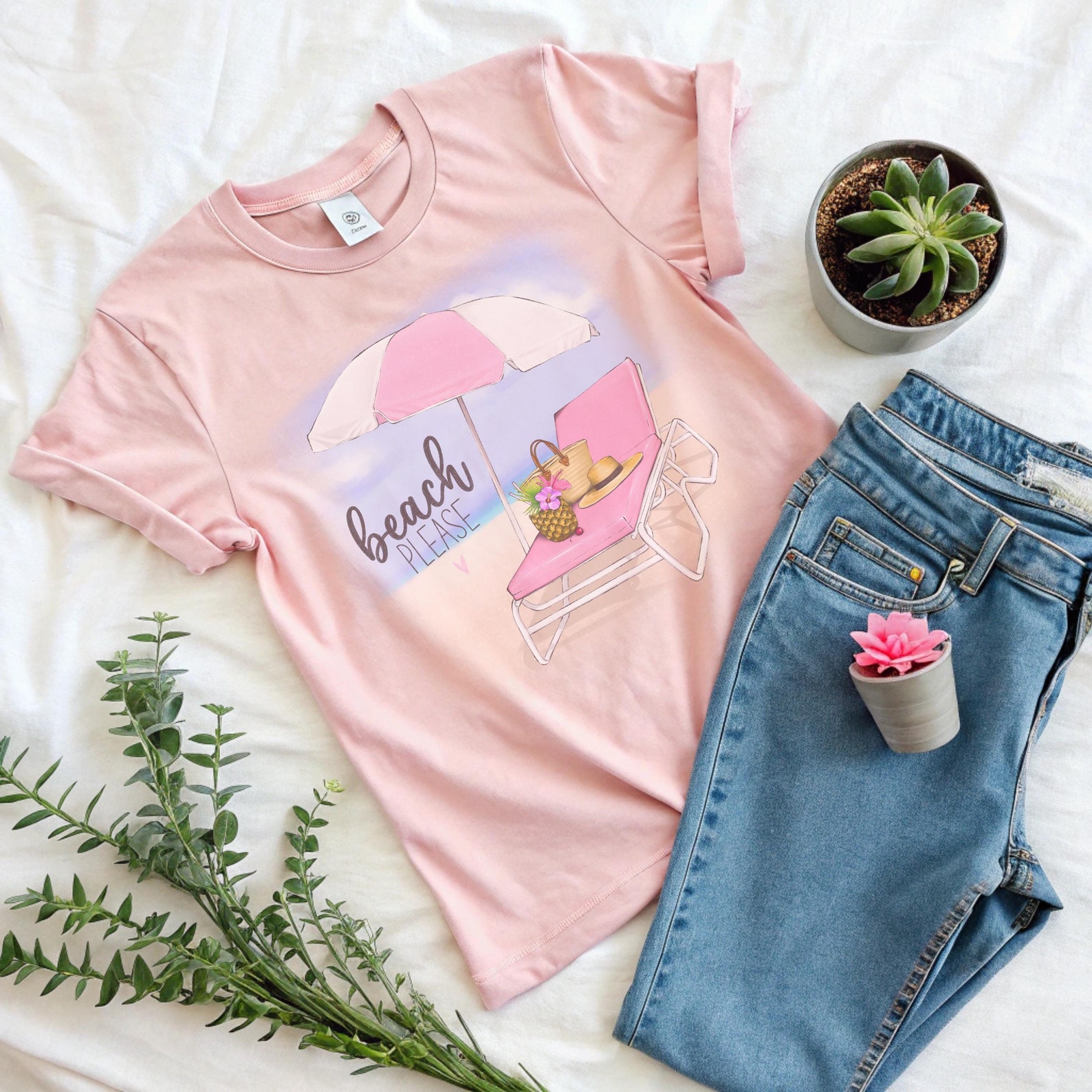 Ocean Beach Scene T-shirt: Summer Vacation Outfit - Etsy