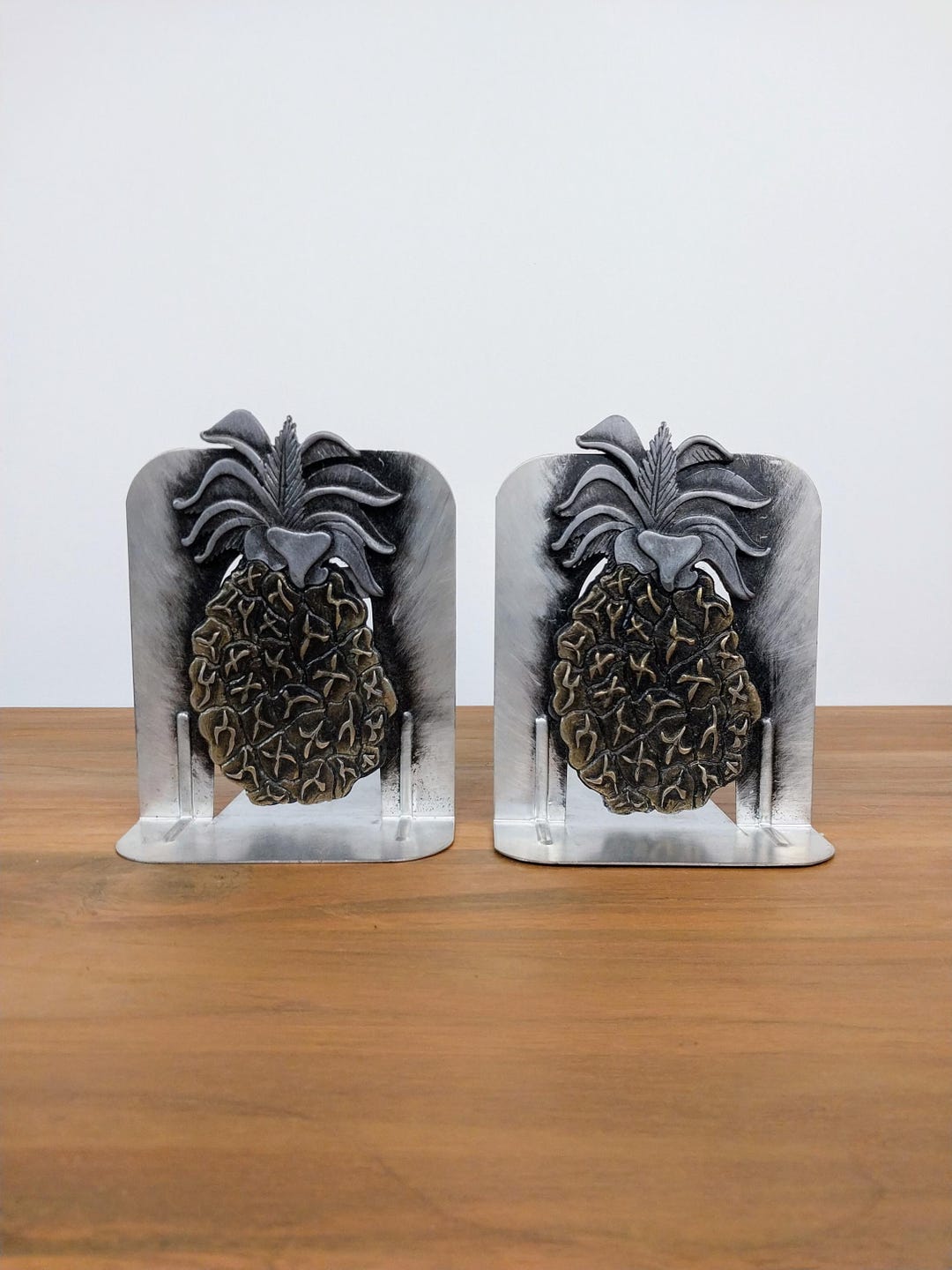 1980 Pewter Pineapple Metzke Bookends - Etsy