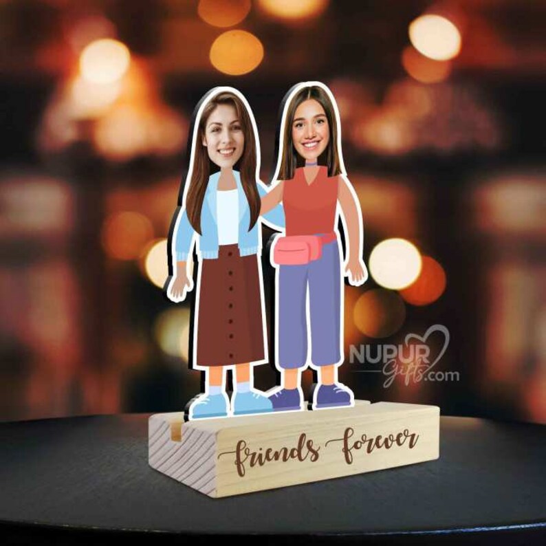 Custom Wooden Friends Caricature Figurinevalentine's Day - Etsy
