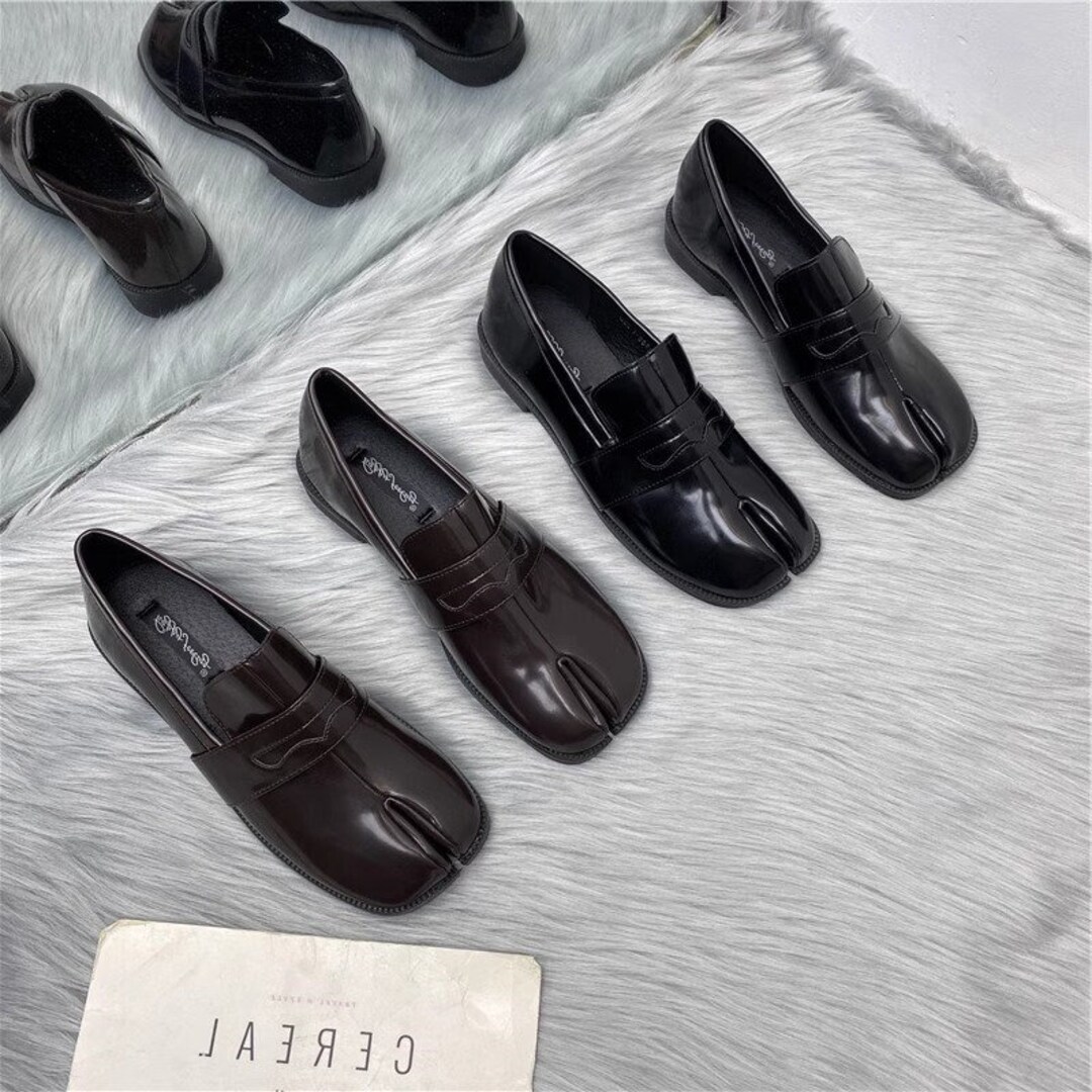 Black Tabi Split-toe Shoes Tabi Split-toe Slip on Shoes - Etsy