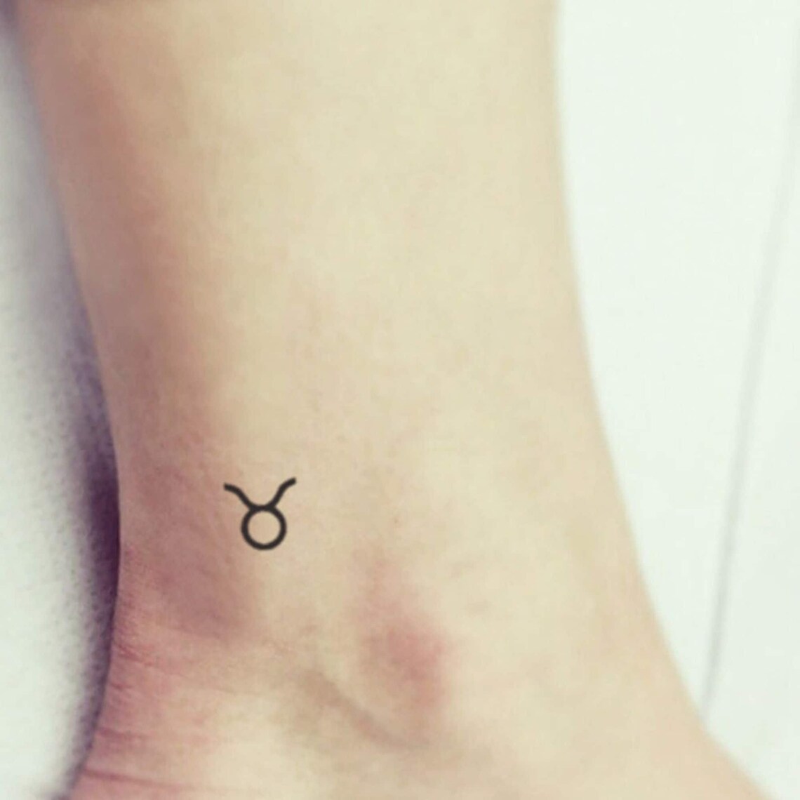 Taurus Zodiac Symbol Temporary Tattoo set of 3 - Etsy