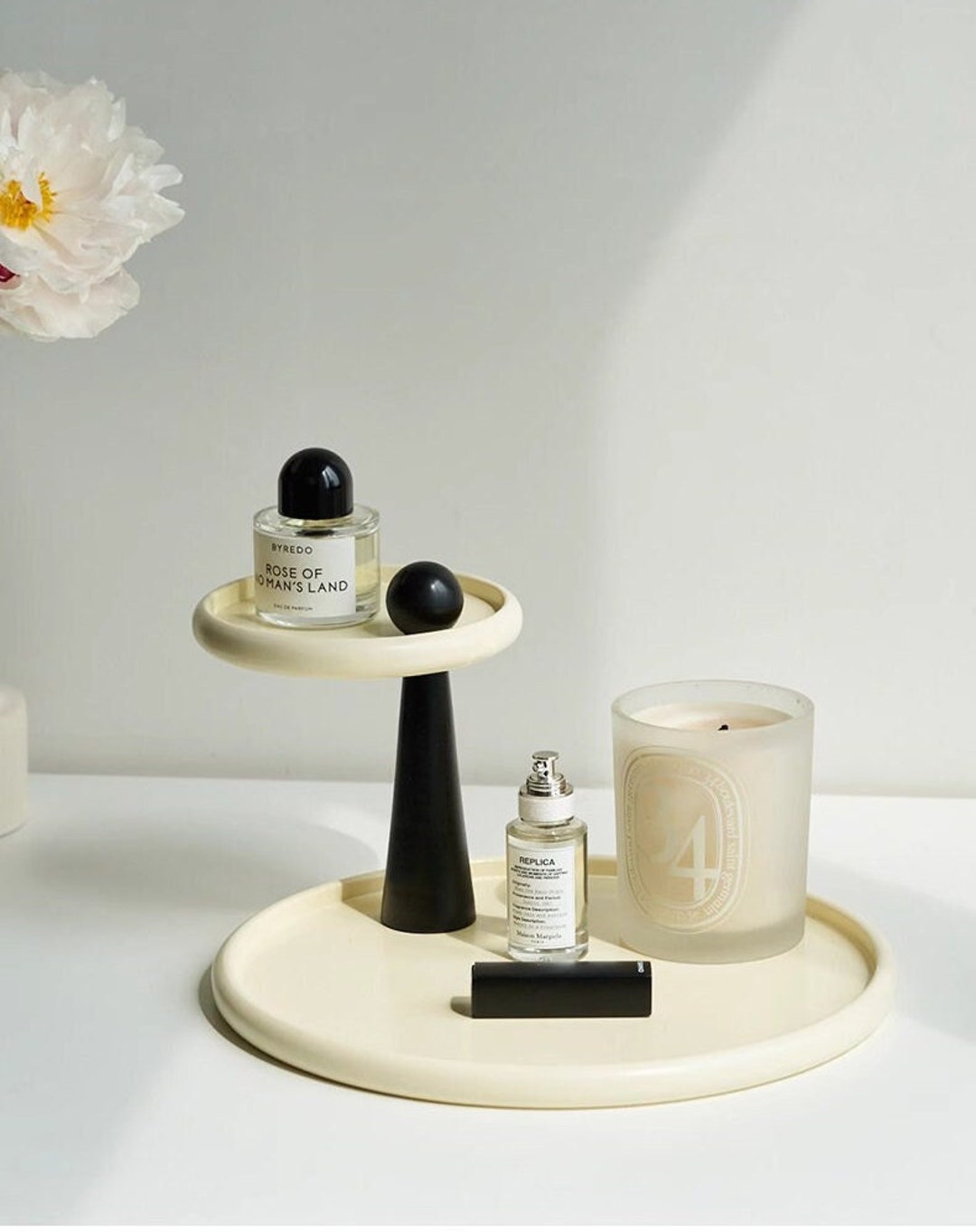 Contemporary Layered Storage Tray With Round Ball and Movable Top ...