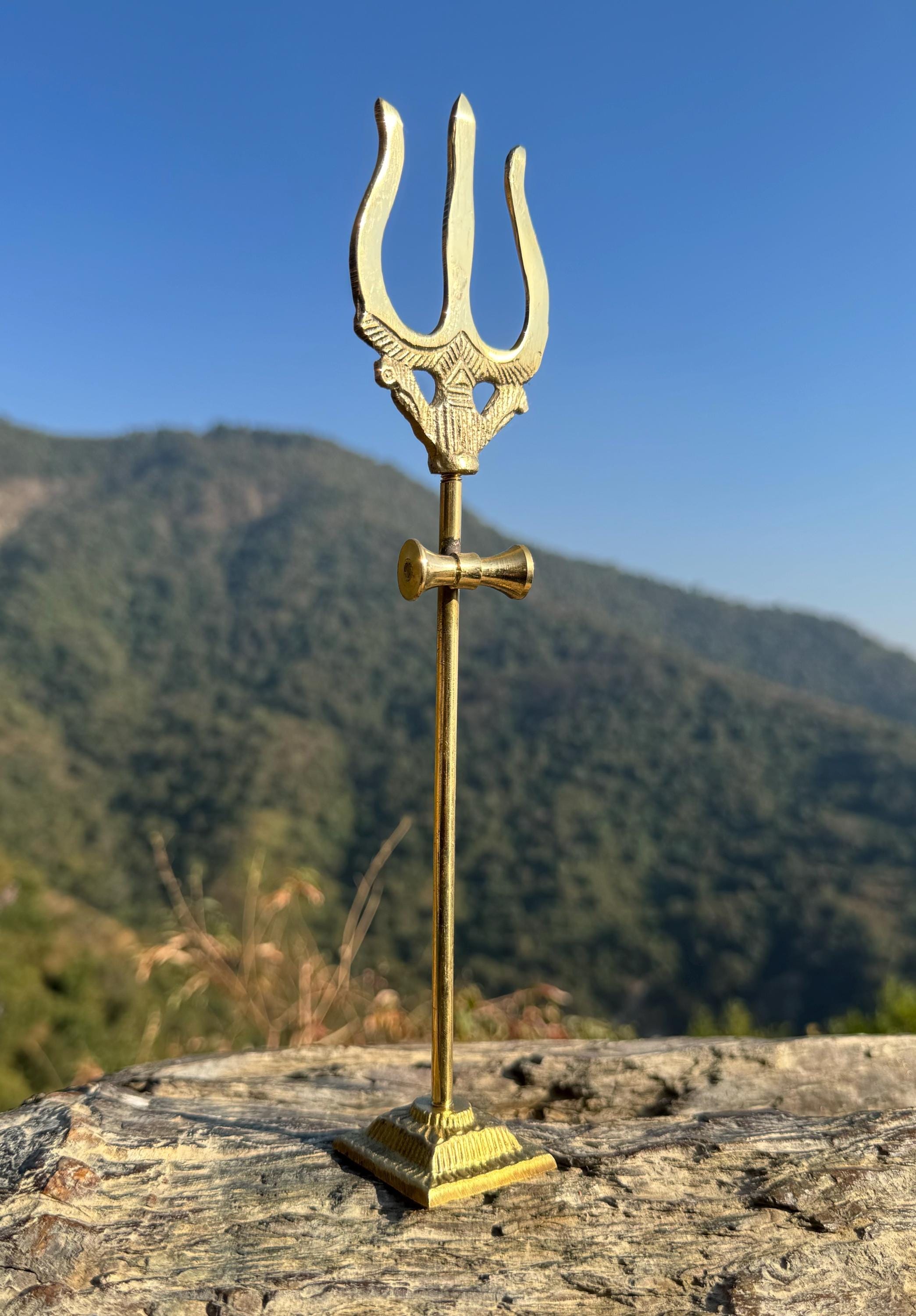 Standing Trishul of Lord Shiva: A Powerful Symbol of Strength ...