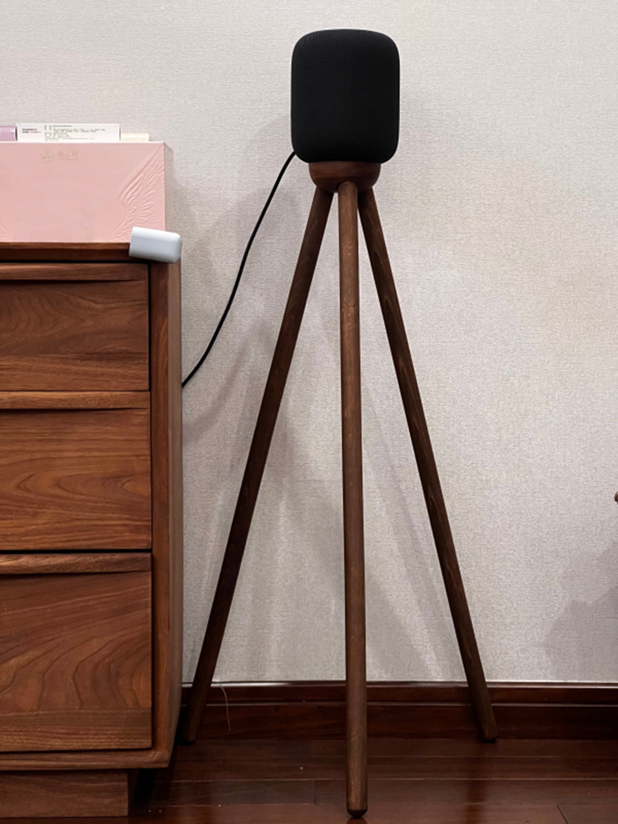 Walnut Wood Speaker Stand for HomePod – Tripod Audio Base - Etsy