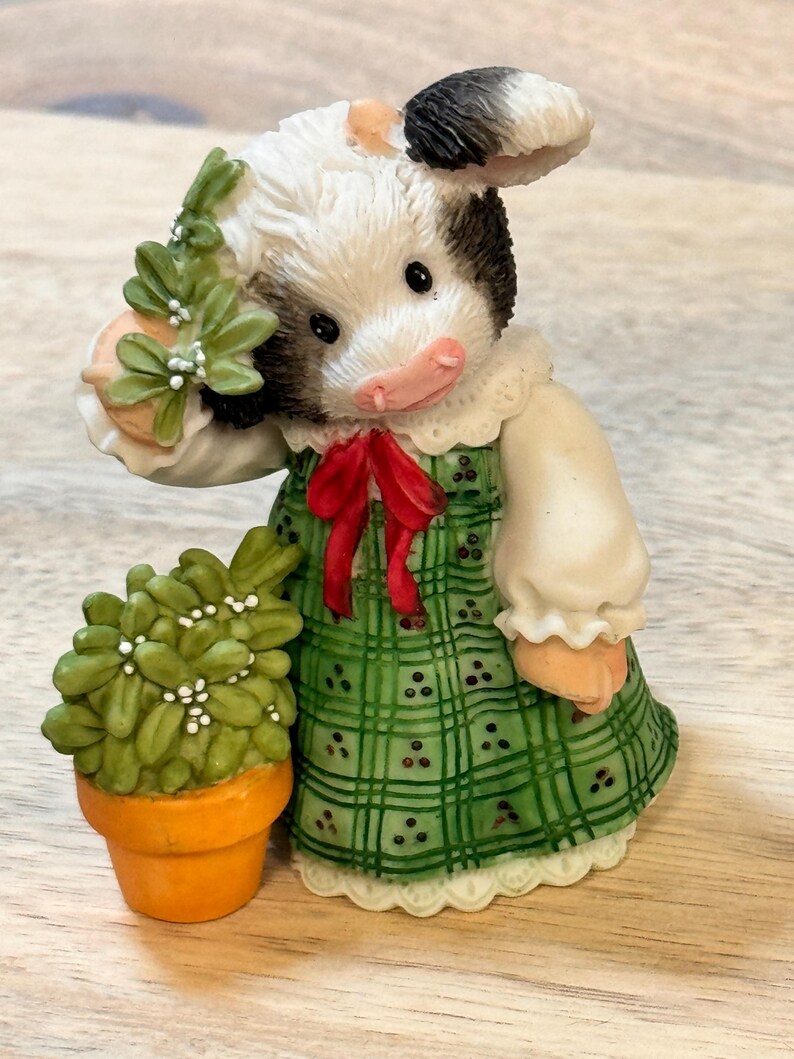 Vintage 1996 Enesco Mary Moo Moos December Kiss Moo 257575 ...