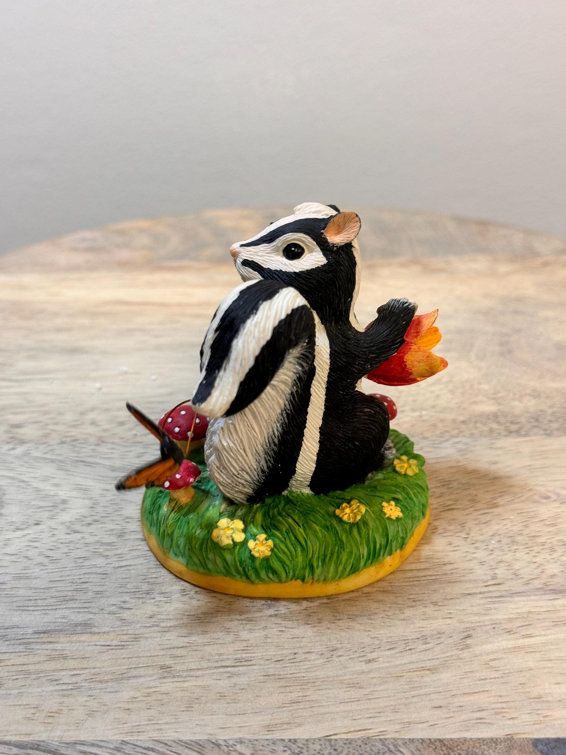 Vintage Charming Tails by Silvestri Why, Hello There! 87357 ...