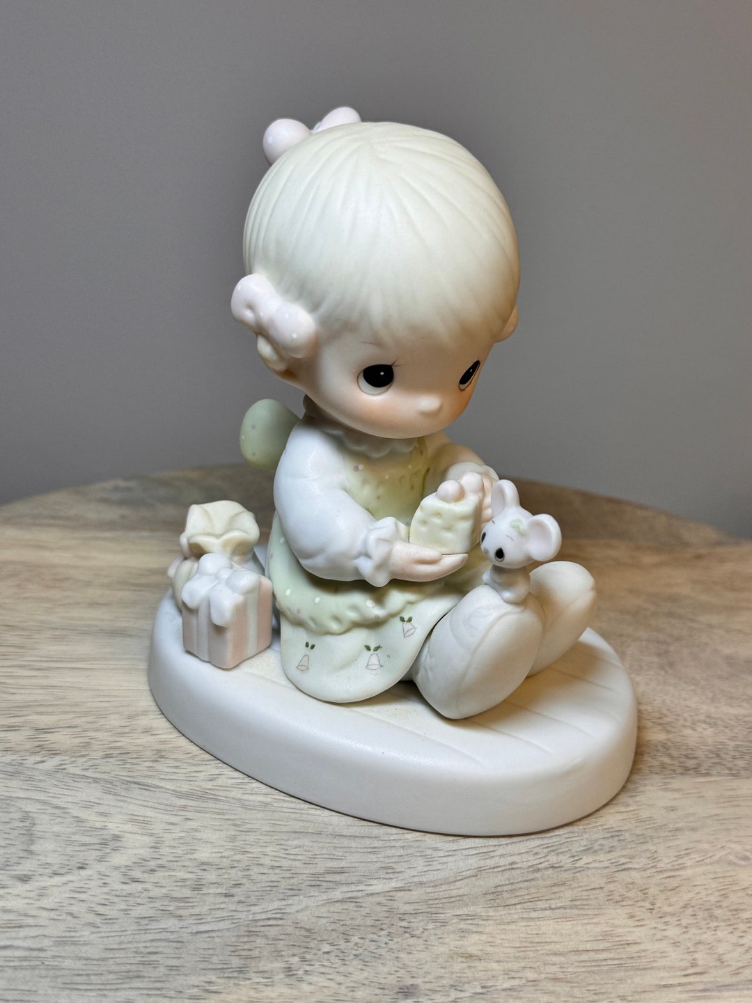Vintage 1984 Precious Moments Love is Kind E-5377- Collectible Figurine ...