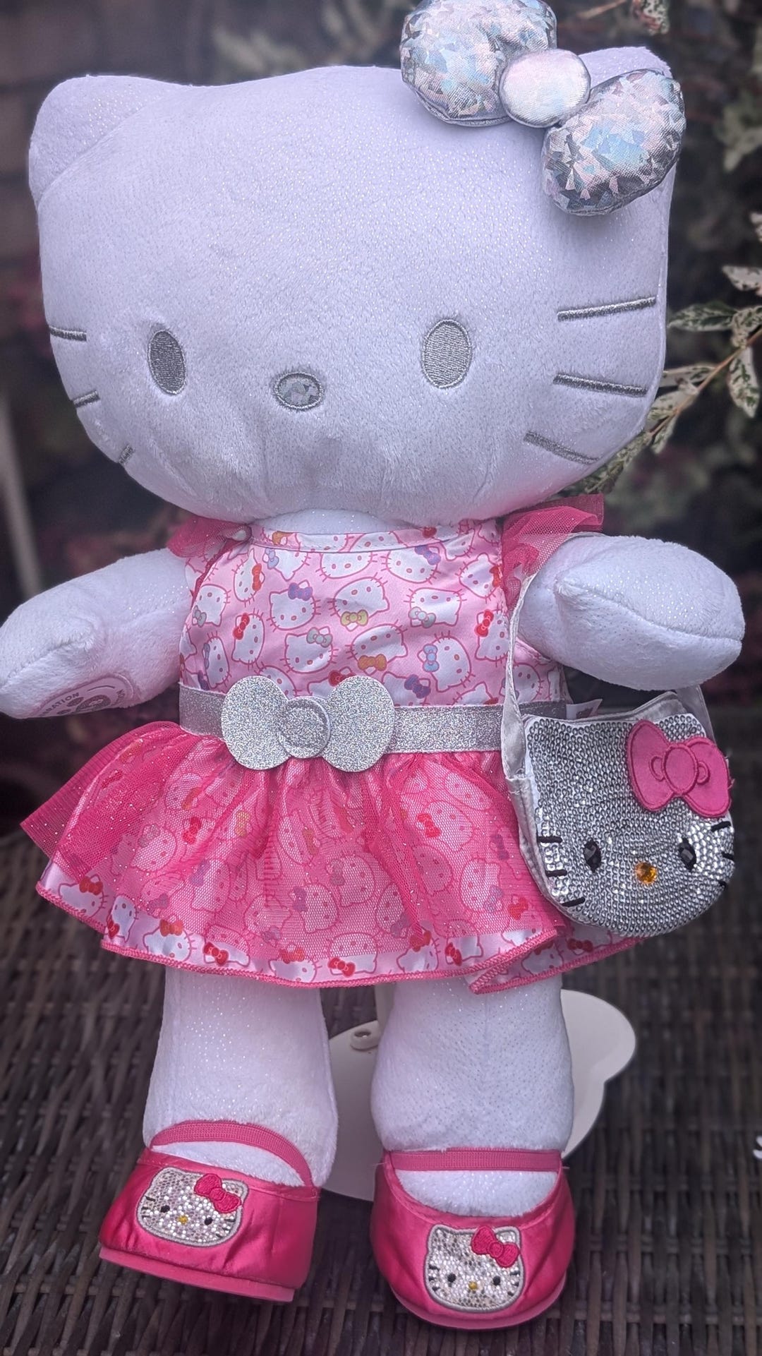 Hello Kitty 25th Anniversary Celebration Limited Edition Silver ...