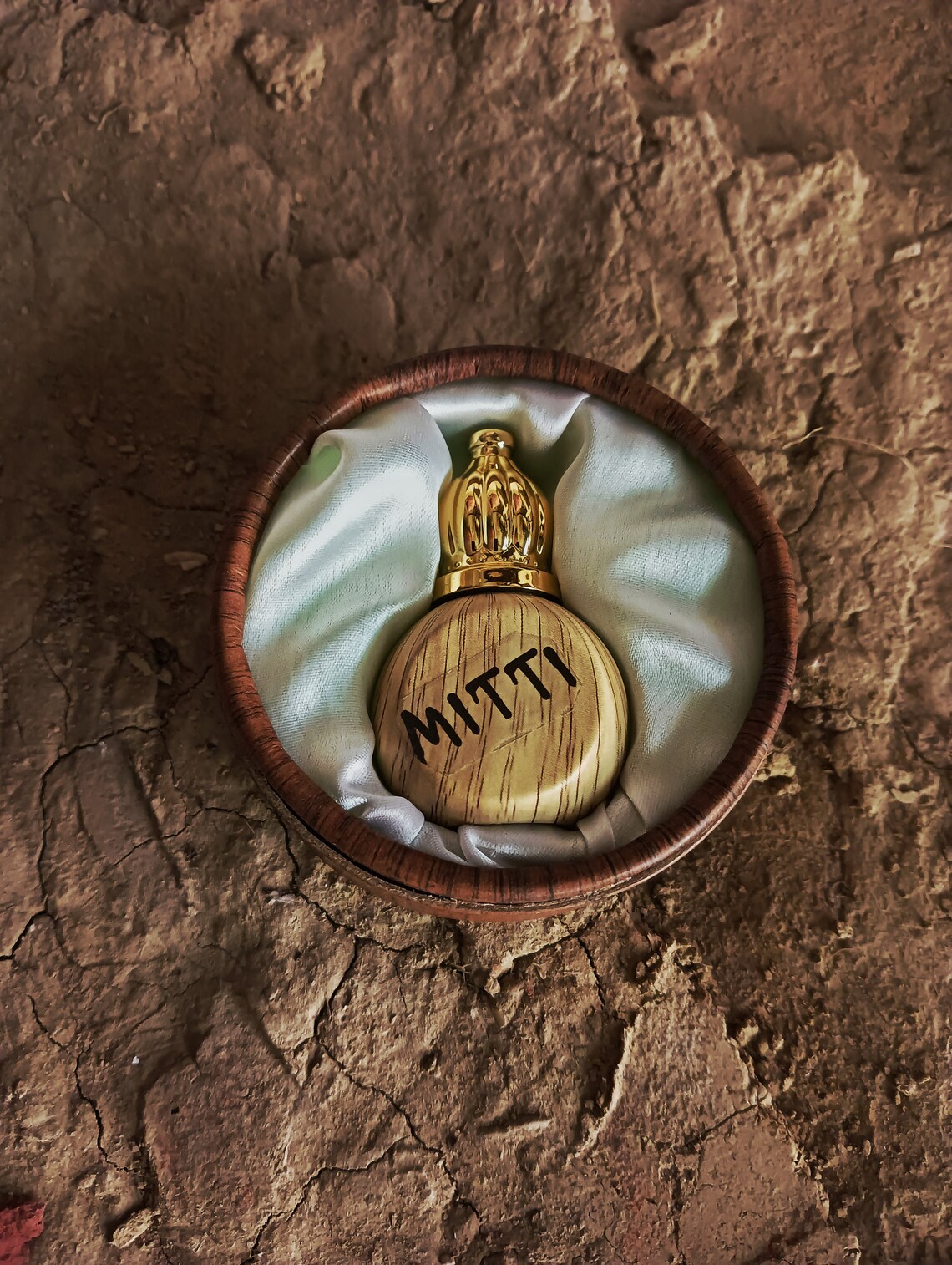Attar Mitti, Natural Petrichor, Perfume Oil, Herbal, the Smell of Earth ...