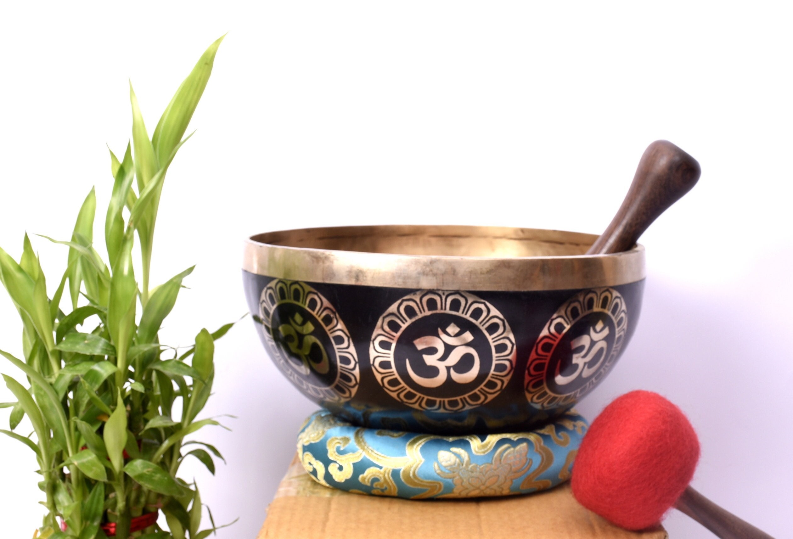 11 Inch Diameter Om Carved Singing Bowl Deep Relaxation Sound Bowl ...