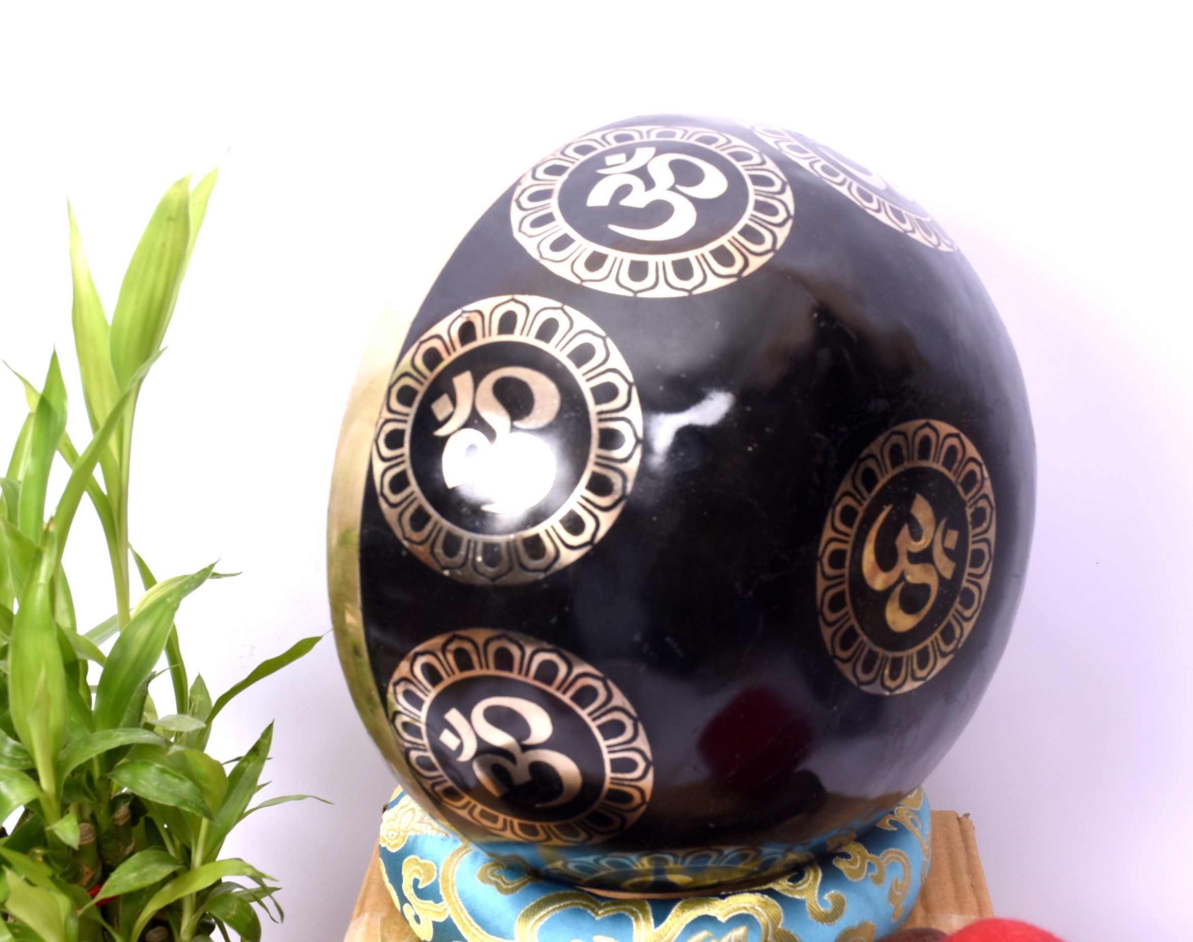 11 Inch Diameter Om Carved Singing Bowl Deep Relaxation Sound Bowl ...