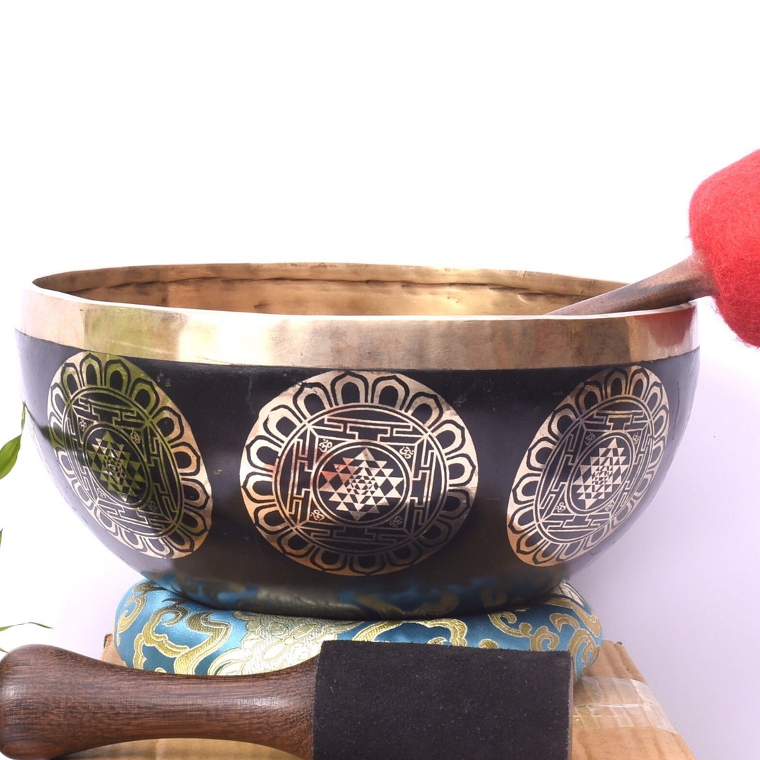 10 Inches Sri Yantra Carving Bowl | Deep Sound Vibration Tibetan Bowl ...