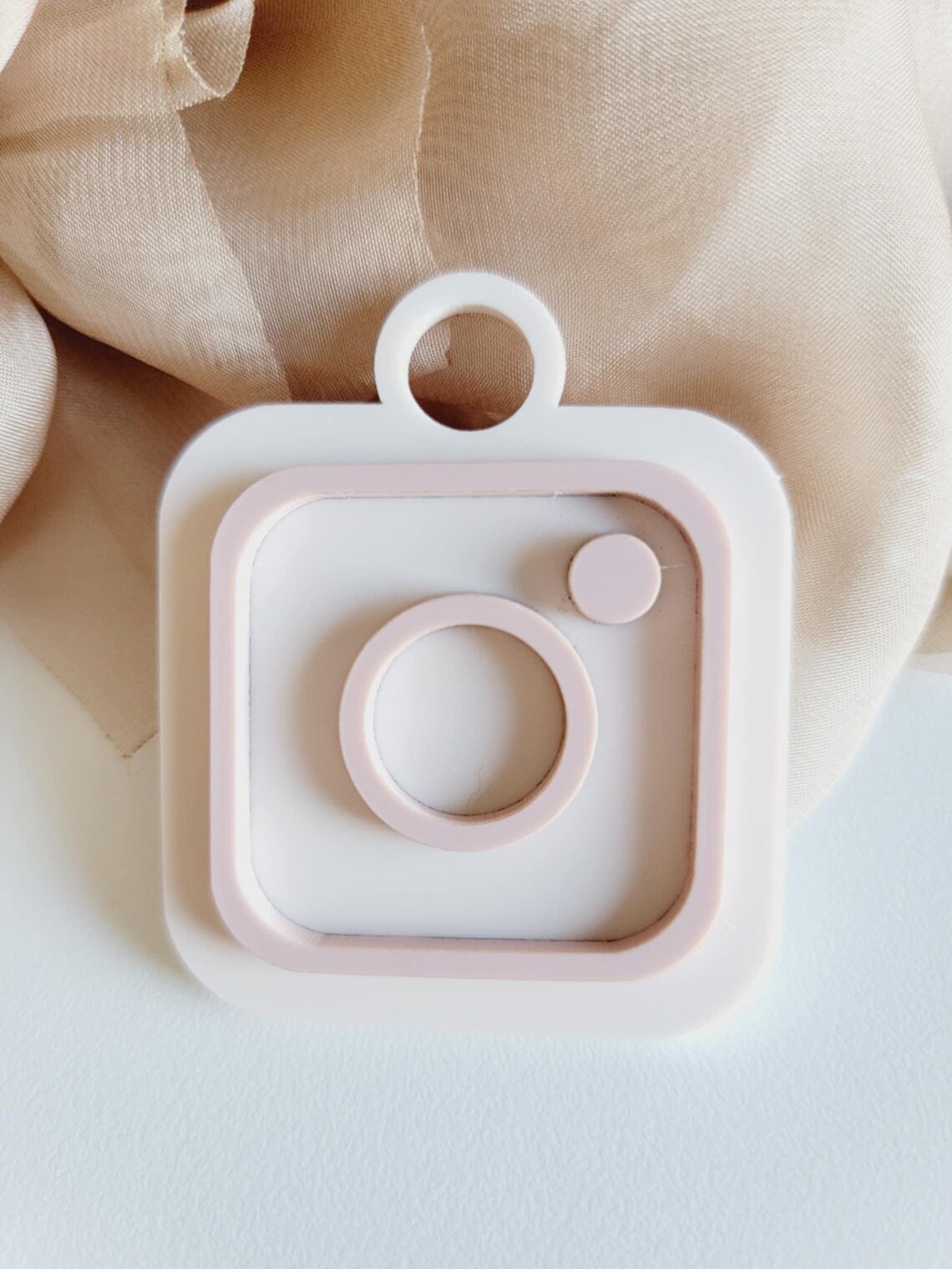 QR Code Keyring Personalized Keychain With QR Code Instagram Facebook ...