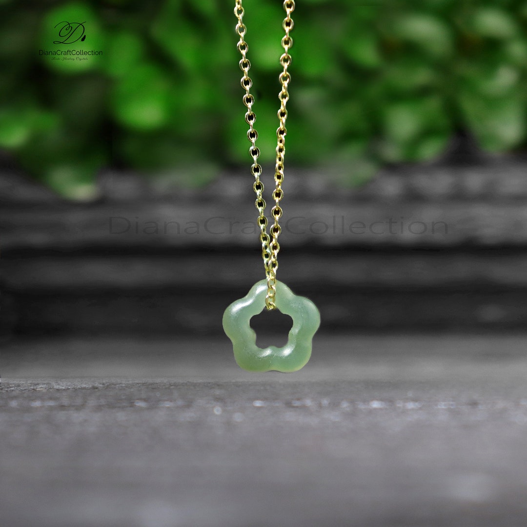 Natural Green Jade Stone Flower Pendant Necklace, Healing Crystal ...