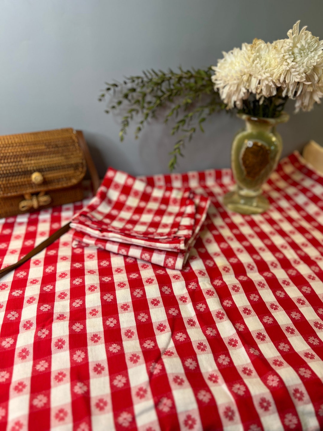 6 Vintage 1950/1960s Red Flower Gingham Napkins and Tablecloth, Flower ...