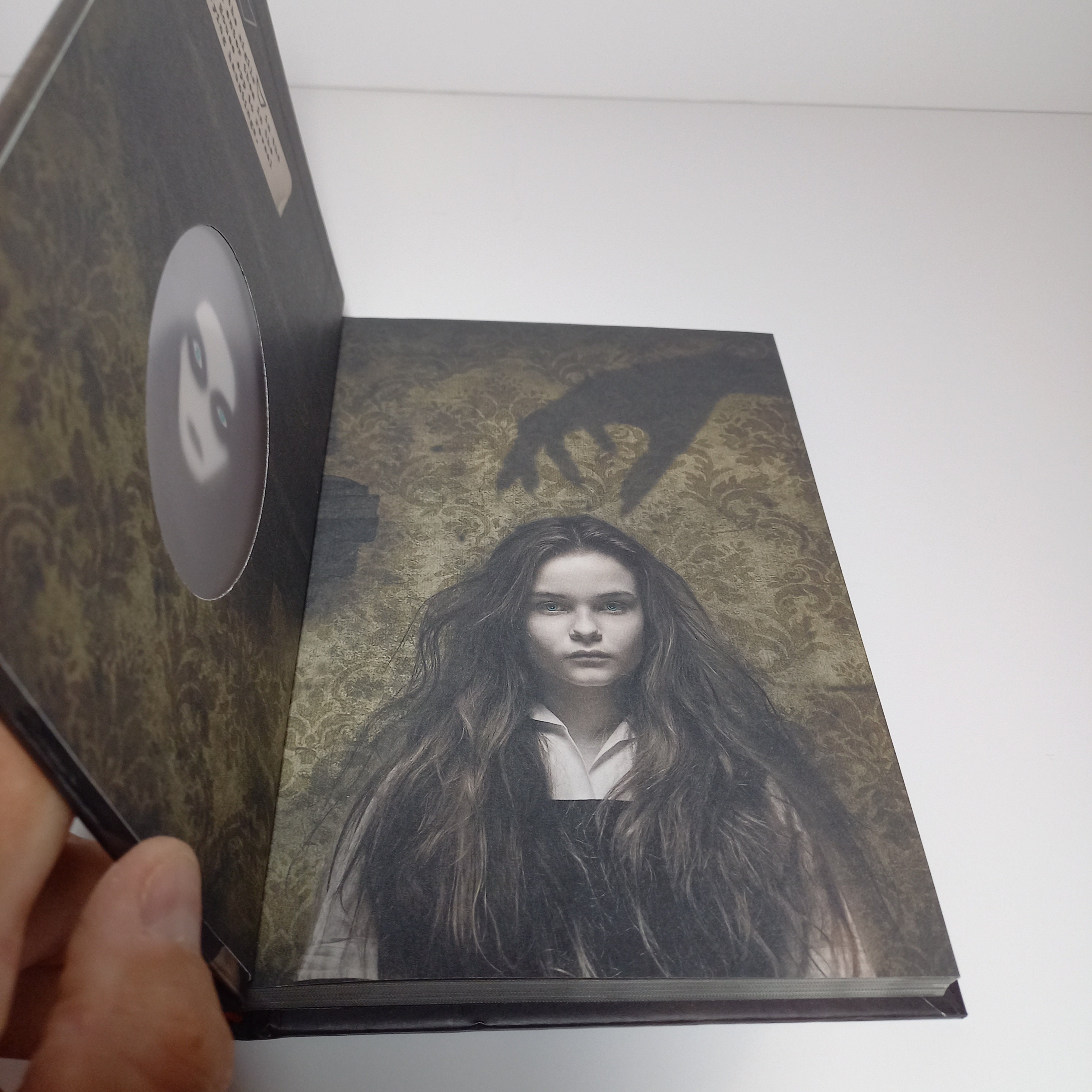 Shadow House : the Gathering shadow House Book 1 by Dan - Etsy Canada