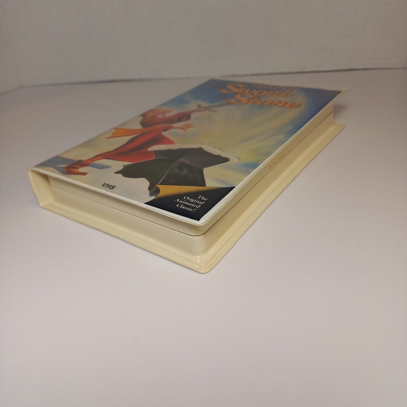 Disney's the Sword in the Stone VHS 1998 Clamshell - Etsy