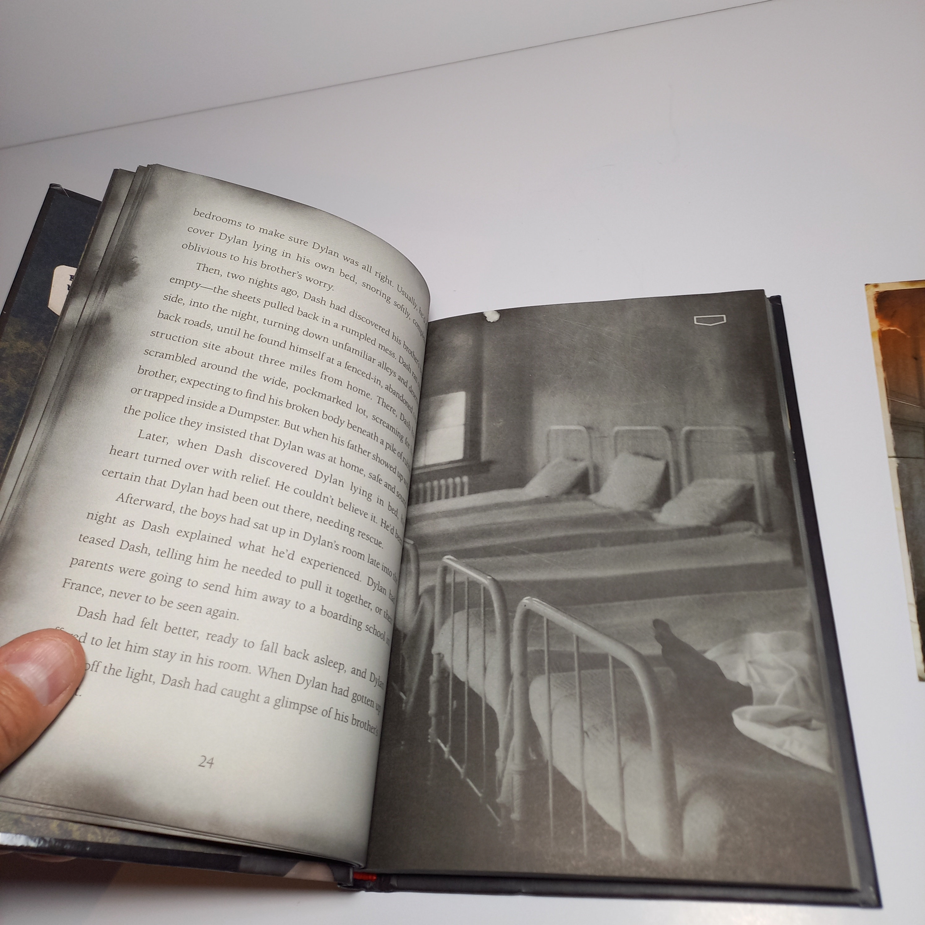 Shadow House : the Gathering shadow House, Book 1 by Dan Poblocki. Pre-owned Very Good Condition ...