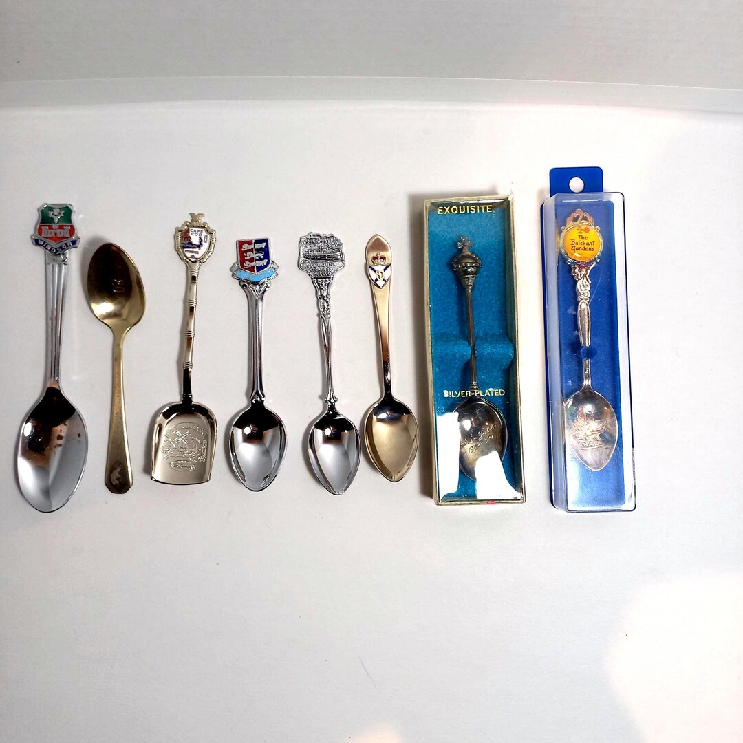 Vintage Souvenir Collector Spoons Lot of 8 Eighth. Some in Great ...