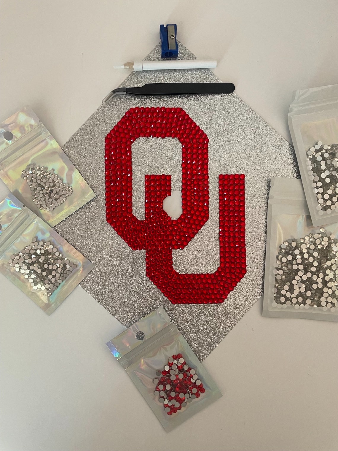 DELUXE Grad Cap Craft Kit, Bling DIY Crystal Graduation Cap Topper Kit ...