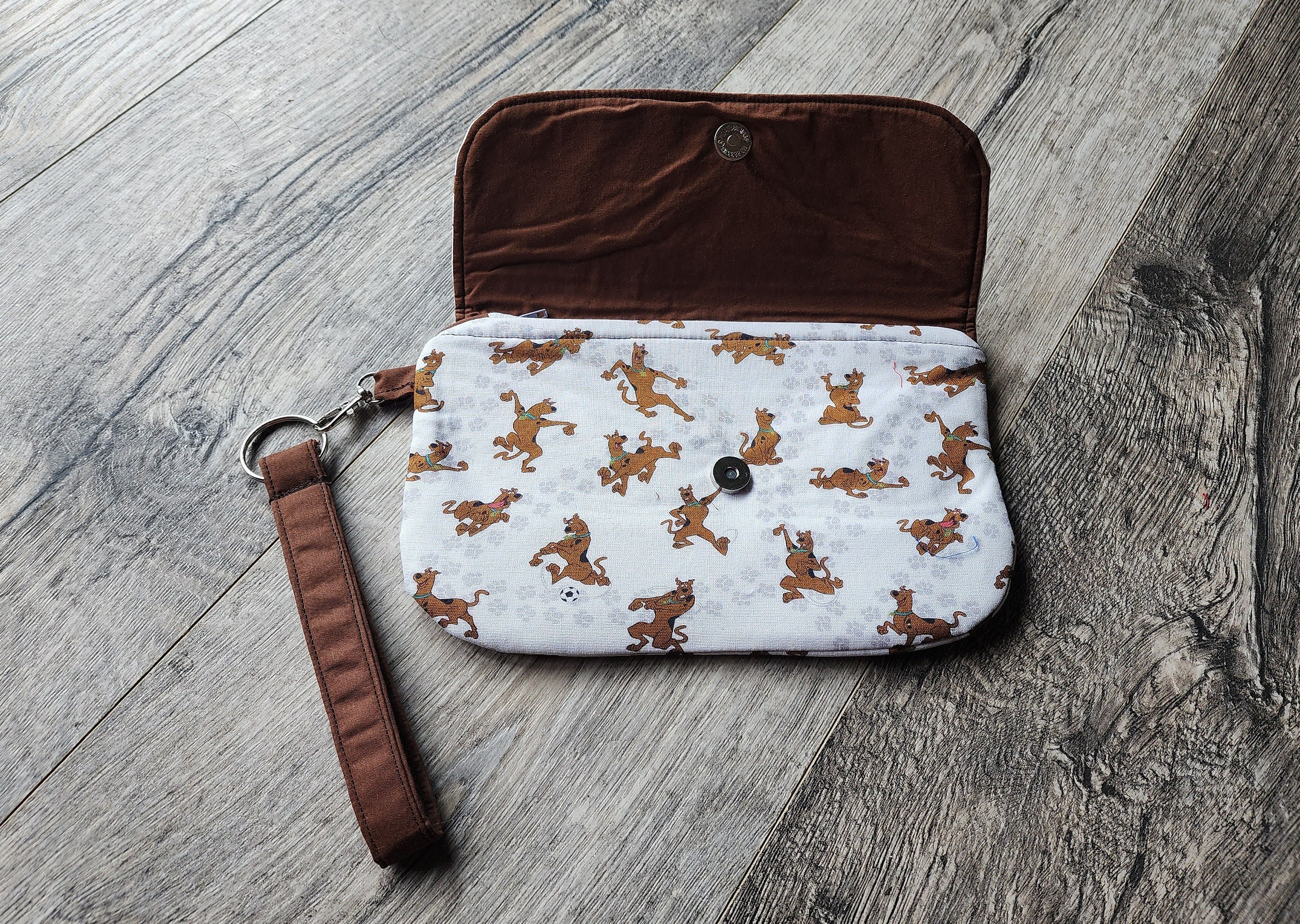 Scooby Doo Handmade 9x5 Wristlet Bag Tote With Detachable Keychain ...