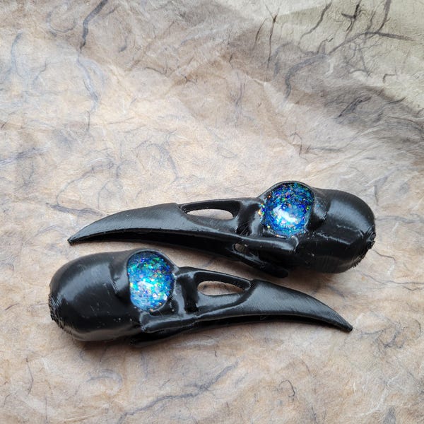 Zombie Pod Green Treasure & a Human Skull Token Trinkets, Stars, Mini ...